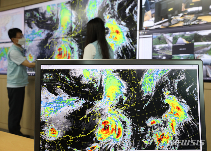 Busan Will be Directly Influenced by Super Strong Typhoon on Tuesday ...